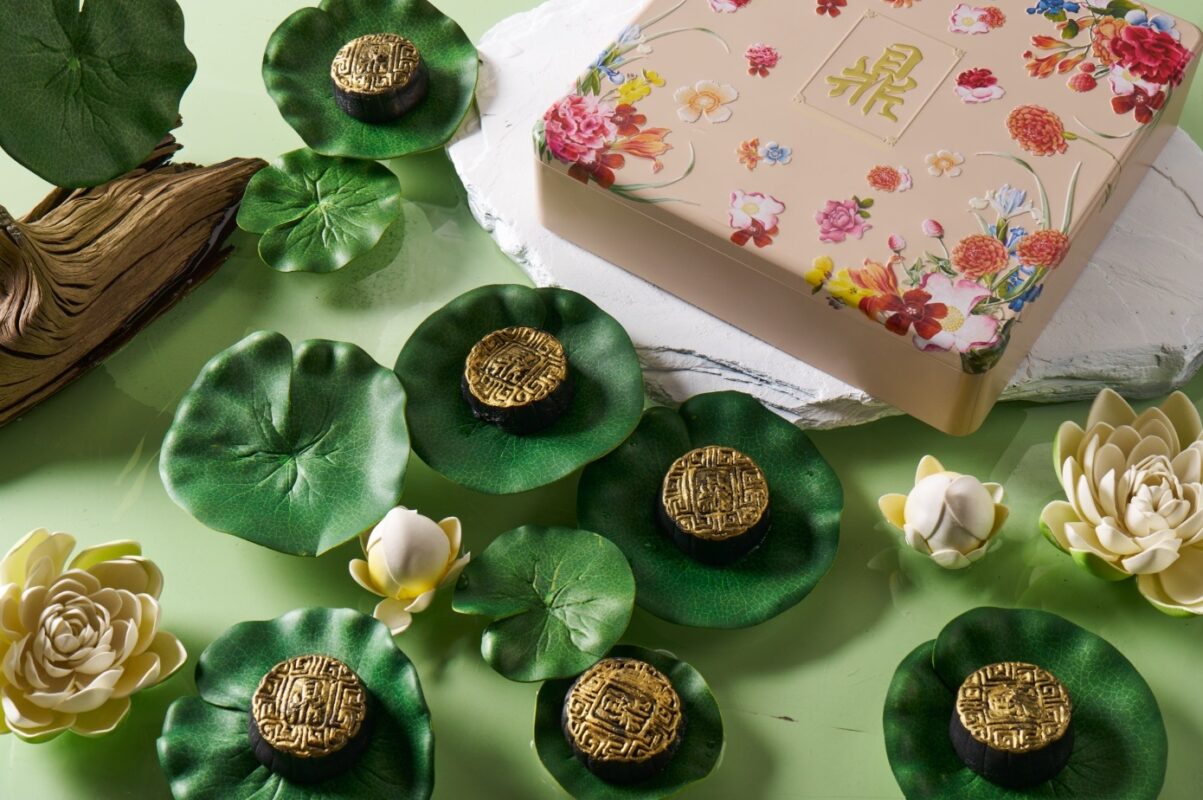 1-FOR-1 MSW Durian Snow Skin Mooncake Promo Singapore